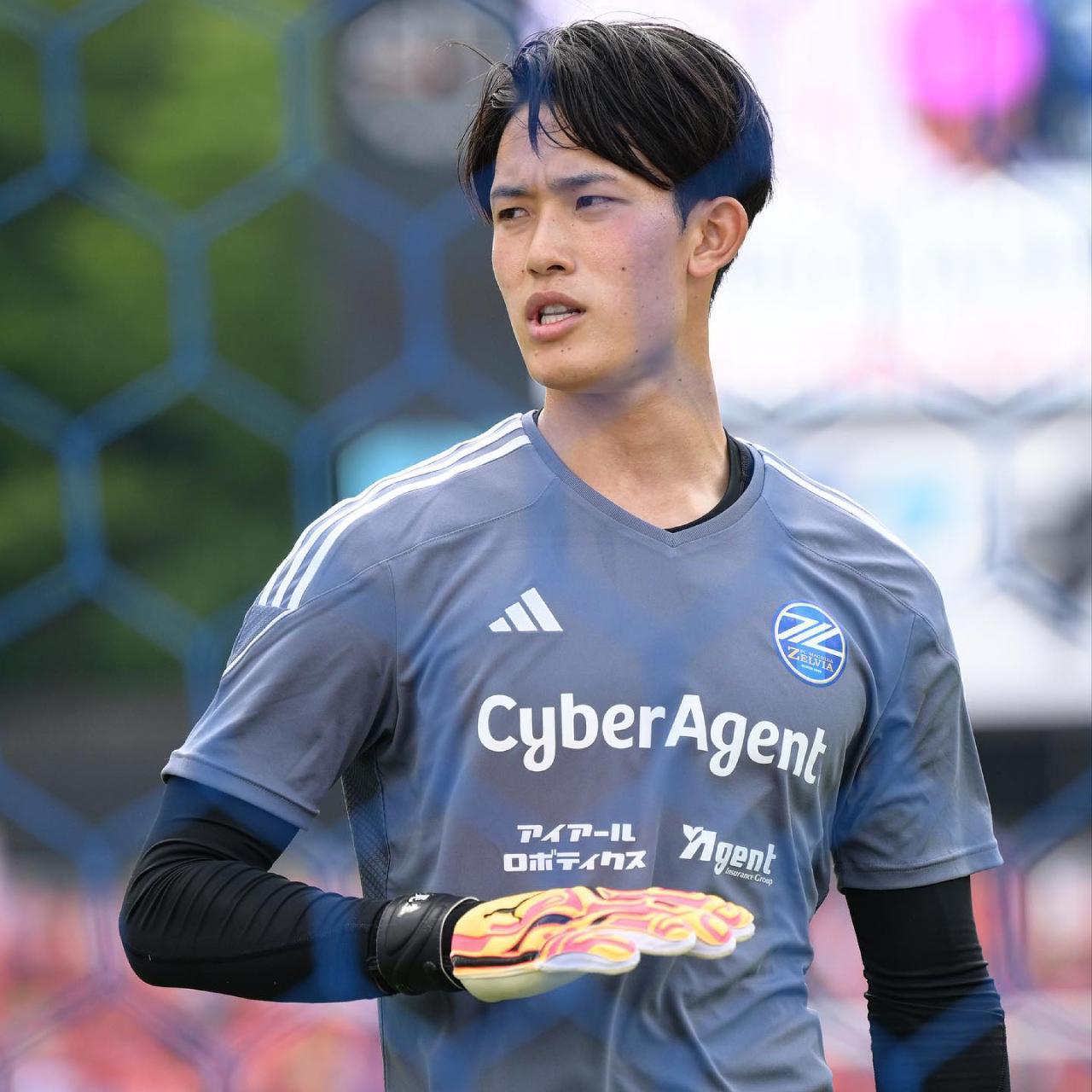 Kosei Tani - Chốt Chặn Xuất Sắc Giúp Machida Thăng Hoa